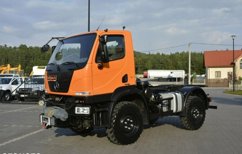 Mercedes-Benz Unimog U20 4x4 Euro5 - 7830129231 - oficjalne archiwum ...