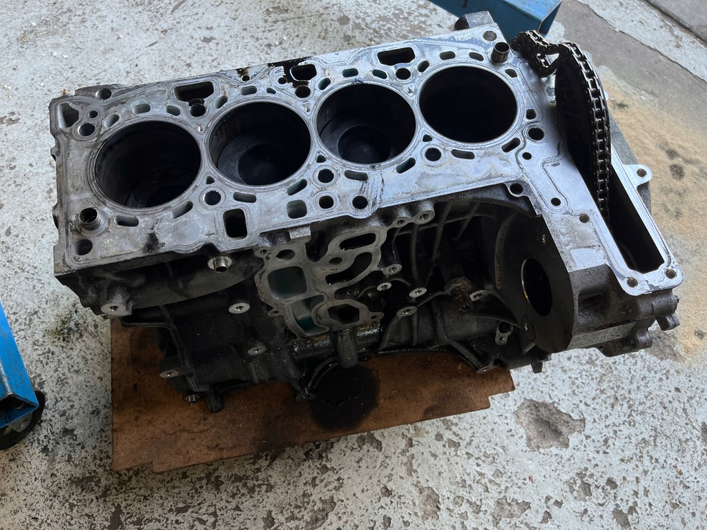 BMW F10 F30 2,0d N47D20C blok silnika tłoki - 12213443484 - oficjalne archiwum Allegro