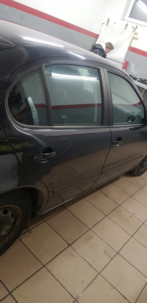 SEAT LEON 1 I DRZWI PRAWE TYŁ KOLOR LC9Z - 11842968678 - oficjalne ...