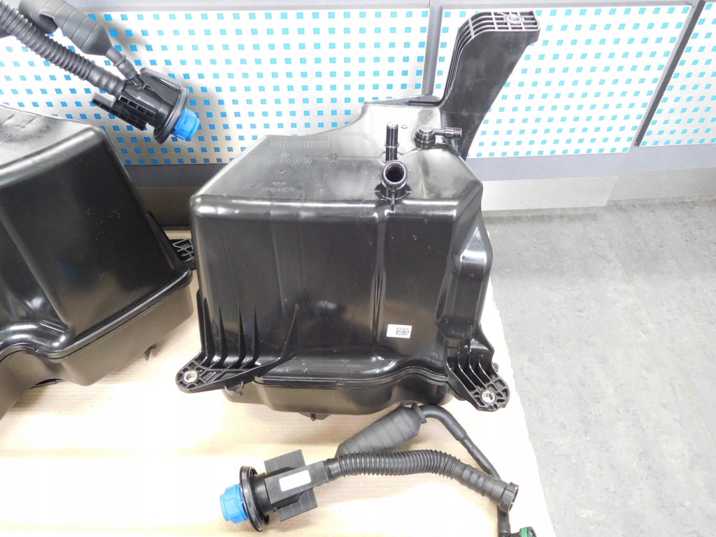 ZBIORNIK ADBLUE NOWY SPRINTER 2018- MODEL 907 910 - 7875966086 - oficjalne archiwum Allegro