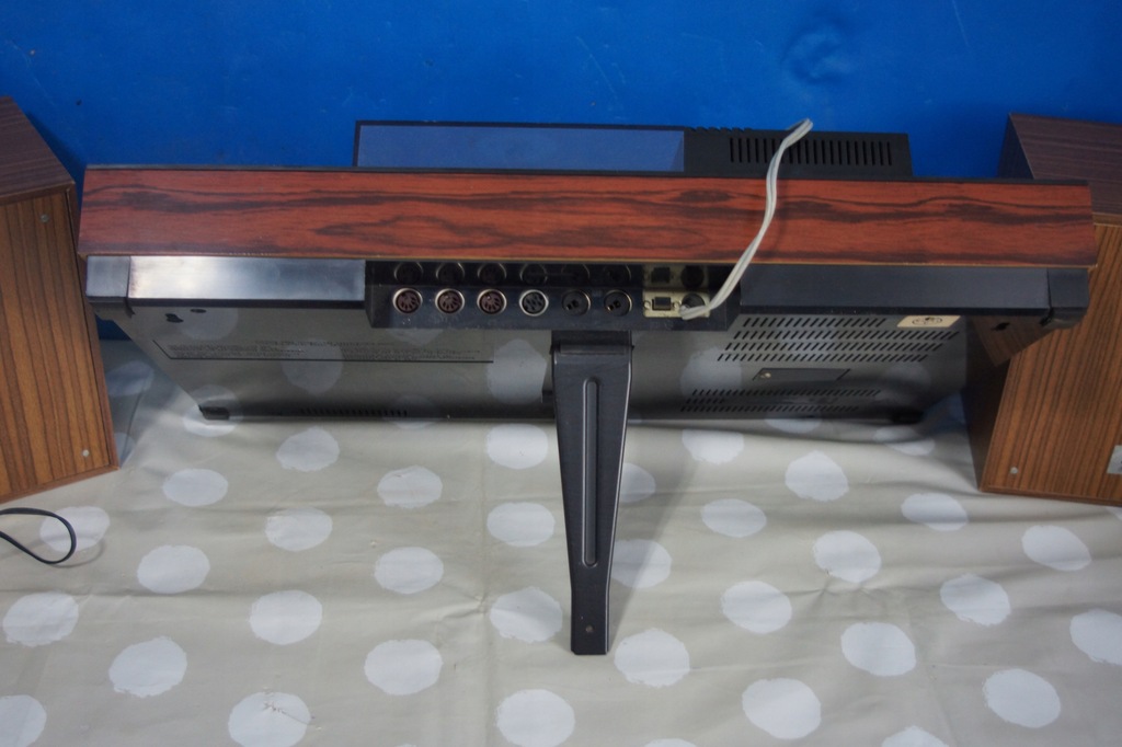 Купить Катушечный магнитофон TESLA B93-STEREO +2 ДИНАМИКА: отзывы, фото ...