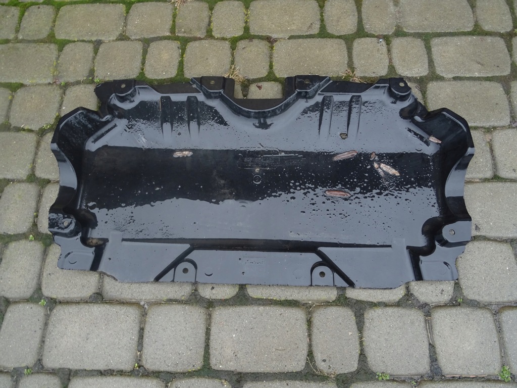 MERCEDES C-KLASA W205 OSŁONA SILNIKA A2055240230 - 11761007188 ...