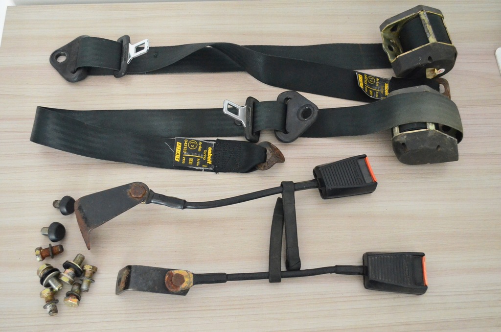 Pasy bezpieczeństwa zwijane Fiat 126p EL KOMPLET - 12782659598 ...