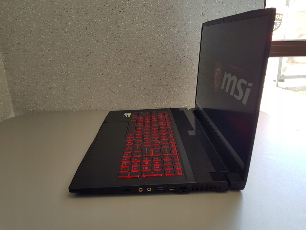 LAPTOP MSI MS-17F4 i5 10300H 8/512GB SSD GTX1650 - 12042274780 ...