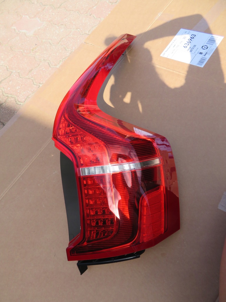 VOLVO XC90 II 2 32228827 LAMPA PRAWY TYŁ TYLNA - 12385208017 ...