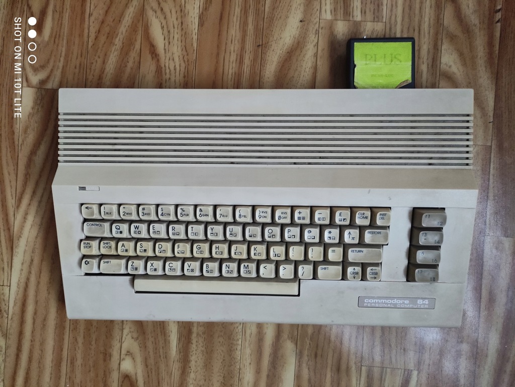 Komputer Commodore C64 - 13036566234 - oficjalne archiwum Allegro