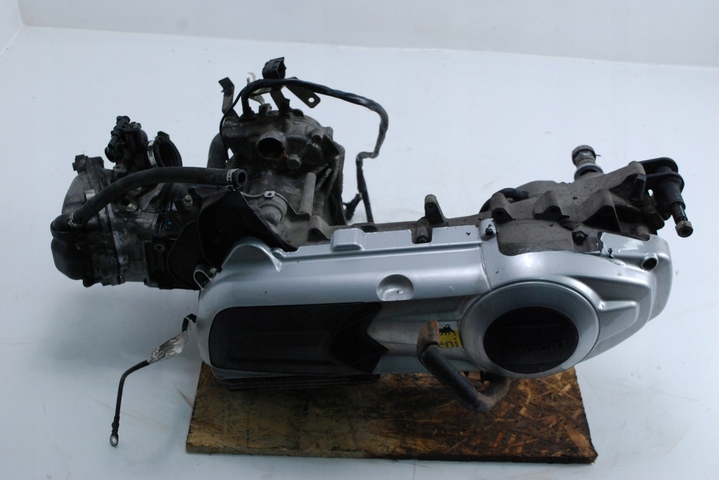 Silnik PIAGGIO X10 125 - 11018983210 - oficjalne archiwum Allegro