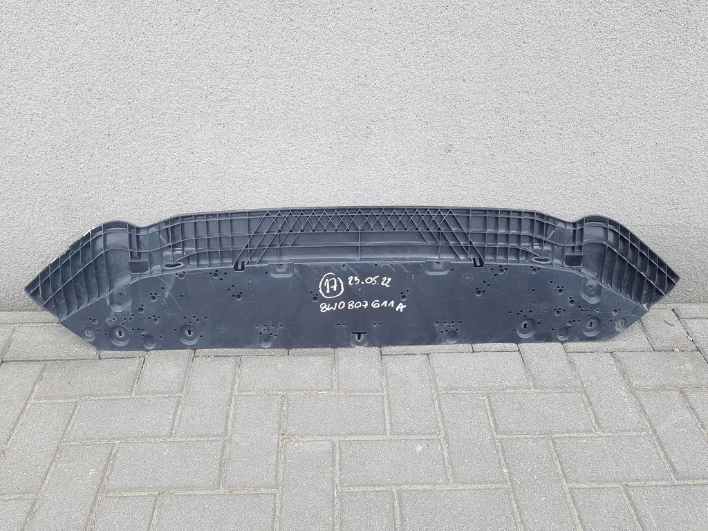 AUDI A4 B9 płyta osłona pod zderzak 8W0807611A - 12196124843 ...