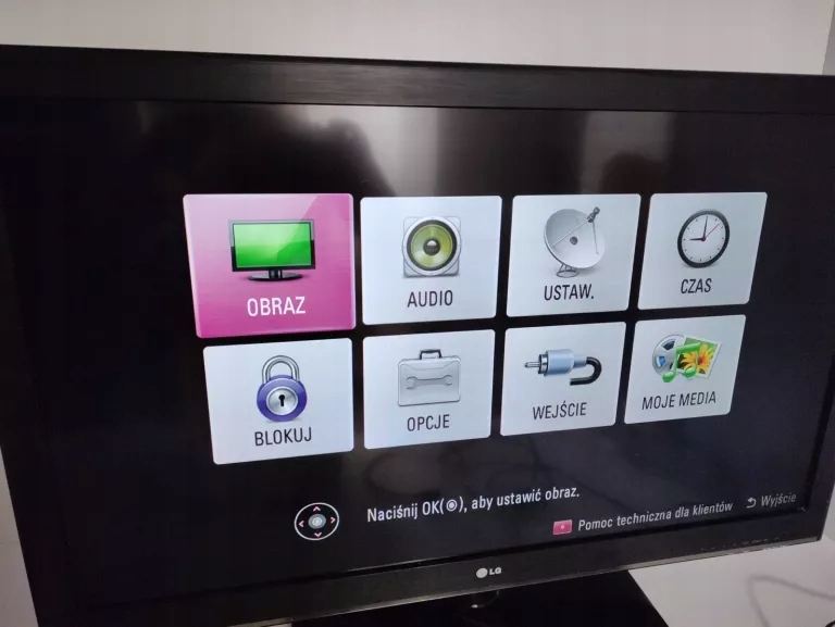 TELEWIZOR LG 42CS460 - 12807675048 - oficjalne archiwum Allegro