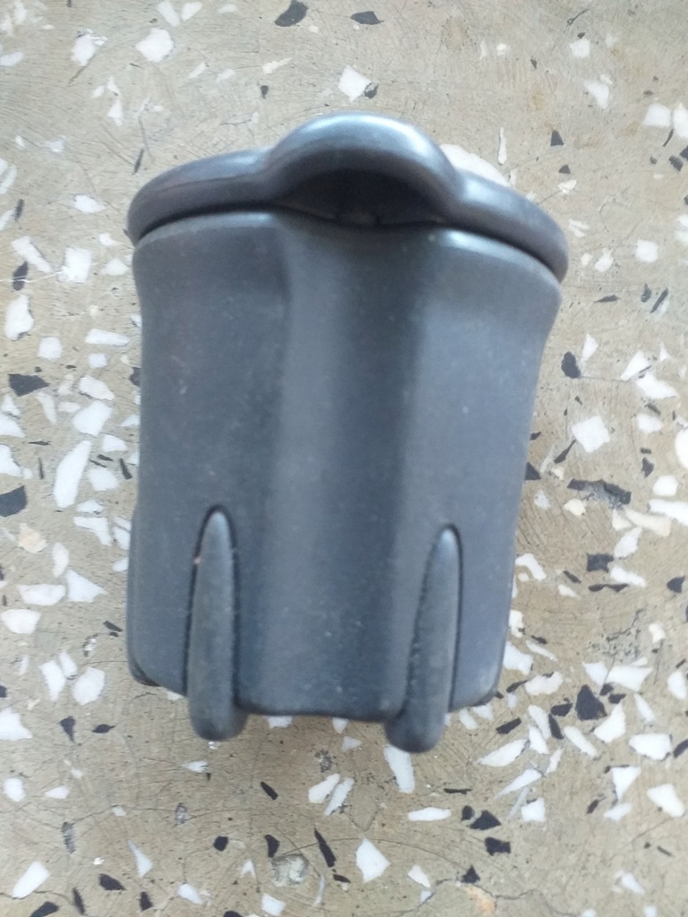 POPIELNICZKA RENAULT DACIA 8200728639 SCHOWEK KUBEK MEGANE CLIO KANGOO ...