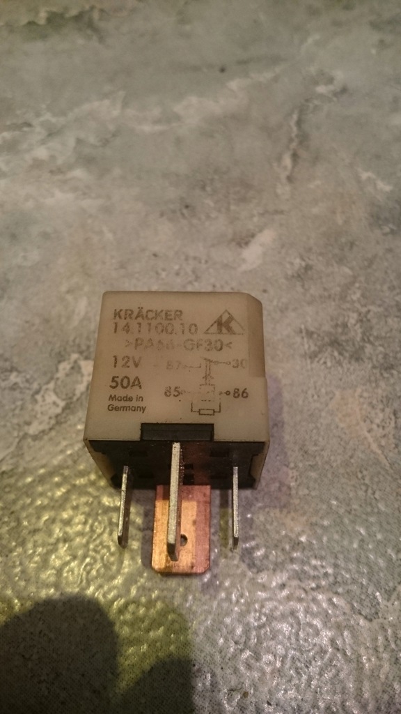 14 1100 10 PRZEKAZNIK VW PA66 GF30 KRACKER - 8611135977 - oficjalne ...