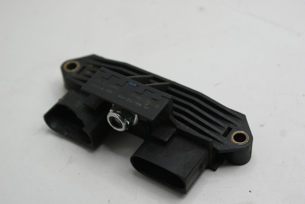 Mercedes w220 a2205450332 przekaźnik świec żarowyc - 11978712365 ...