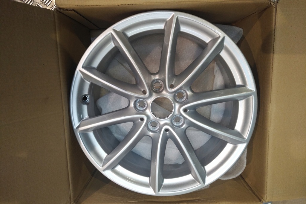 BMW X1 F48 X2 F39 ALUFELGA FELGA WZÓR 560 6856061 - 12818405722 - oficjalne archiwum Allegro