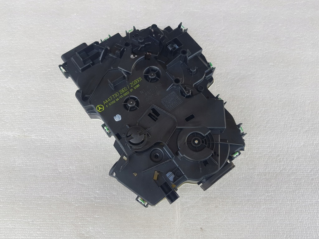 MERCEDES W447 ZAMEK DRZWI PRZESUWNYCH A4477302902 - 13845158749 ...