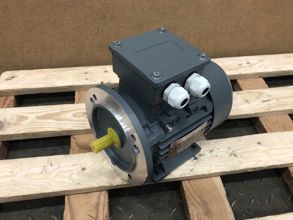 silnik elektryczny 0,37kW 1400obr. 3fazowy 71B35 - 10486763789 - oficjalne archiwum Allegro