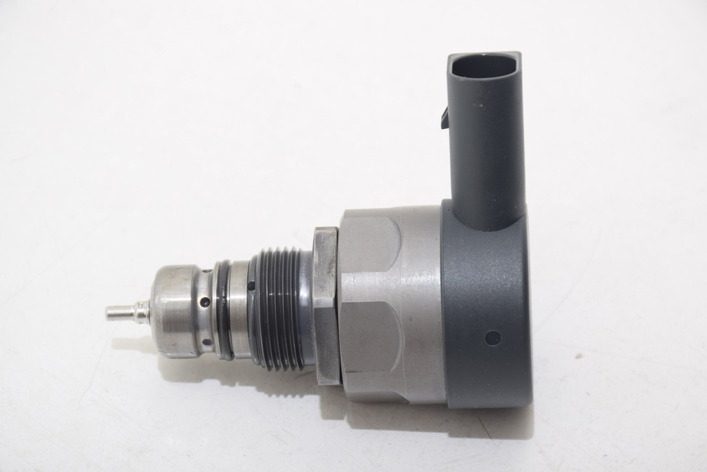 BMW G30 G20 G01 3,0d B57 ZAWÓR CIŚNIENIA PALIWA - 13856554960 ...