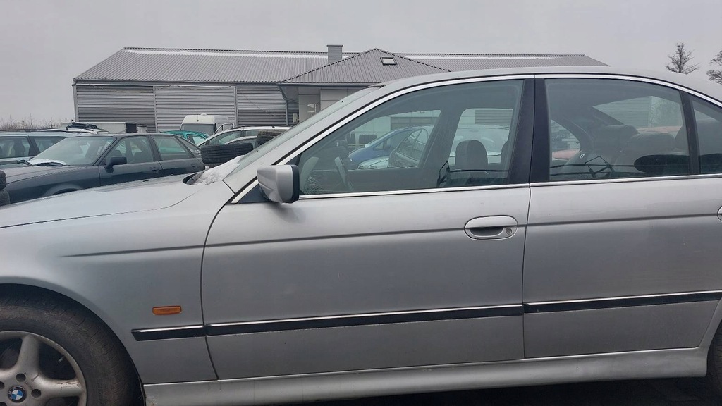 DRZWI LEWY PRZÓD BMW E39 Titansilber Metallic 354 - 13115326445 ...