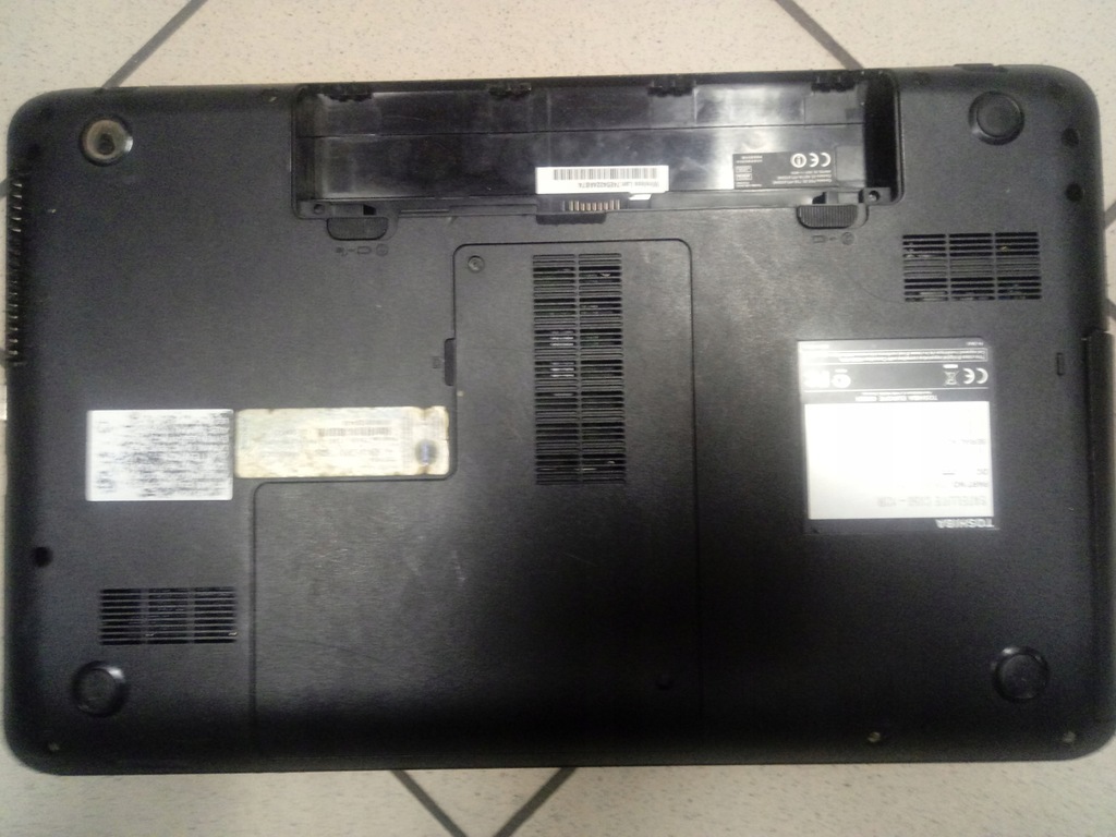 Laptop Toshiba Satelite C850 SSD 256GB czarny - 13457357557 - oficjalne archiwum Allegro