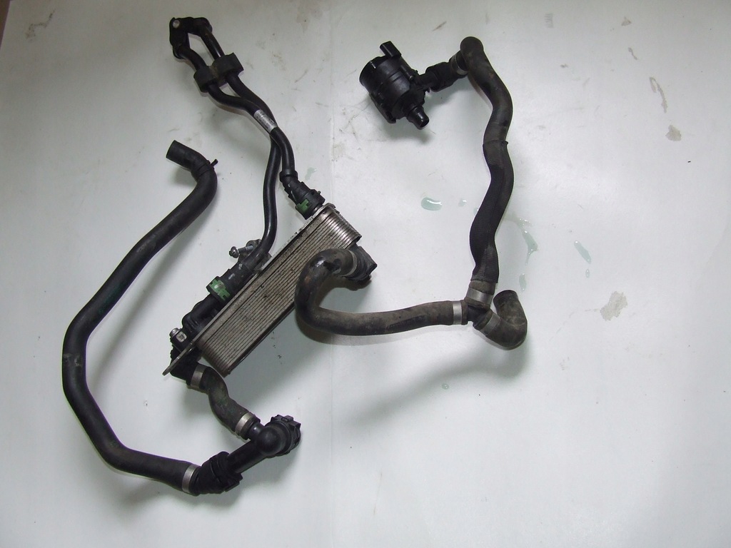 BMW WĄŻ WODY CHŁODNICZKA OLEJU POMPKA 8584143 - 11221288730 - oficjalne ...