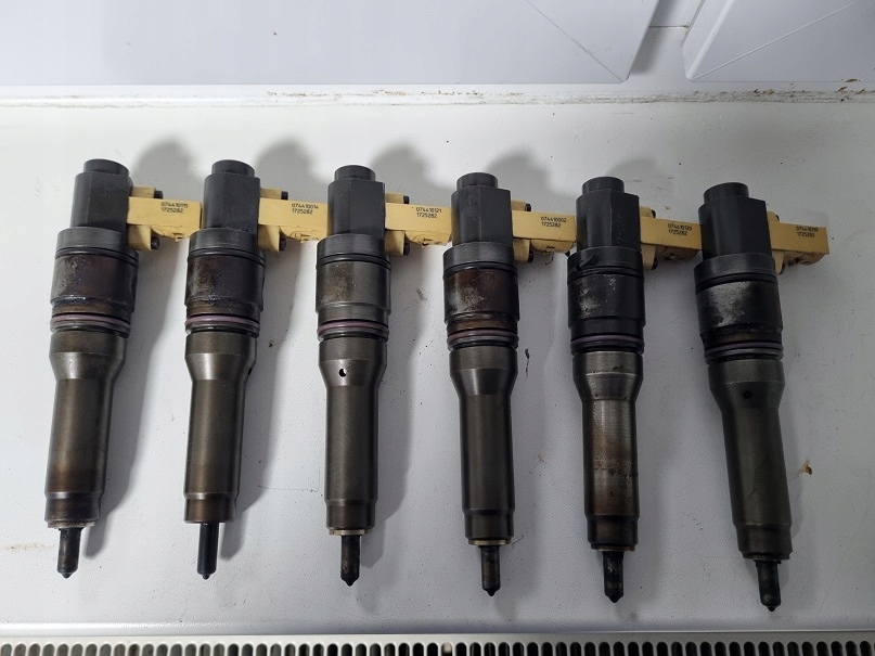 WTRYSK WTRYSKIWACZ PALIWA DAF XF CF 105 1725282 - 13079890686 ...