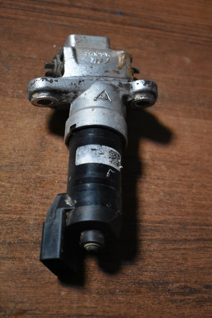 SILNICZEK HAMULCA RĘCZNEGO TYLNY PRAWY PORSCHE 991 PORSCHE 718 1 ...