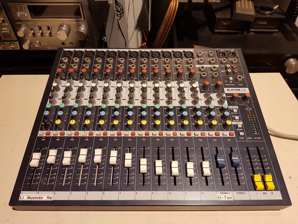 Mikser SOUNDCRAFT EPM 12 - 14591896160 - oficjalne archiwum Allegro