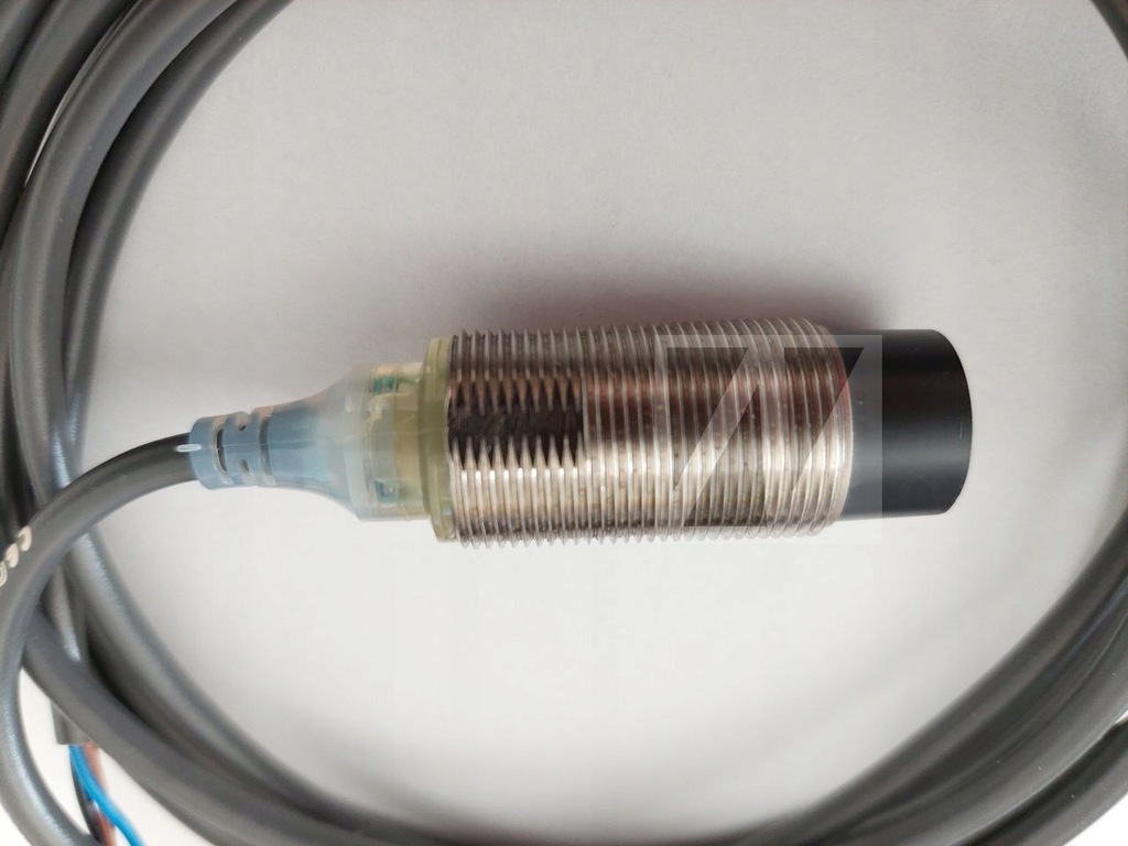 Czujnik indukcyjny Omron E2A-M18KN16-WP-B1 2m - 11226307745 - oficjalne archiwum Allegro