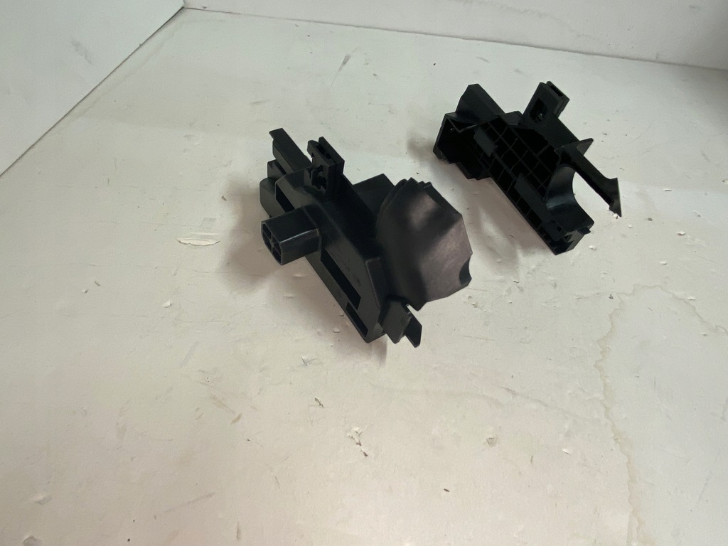 BMW 5 7 6 G30 G11 G32 obudowa mocowanie chlodnic - 12132482941 ...