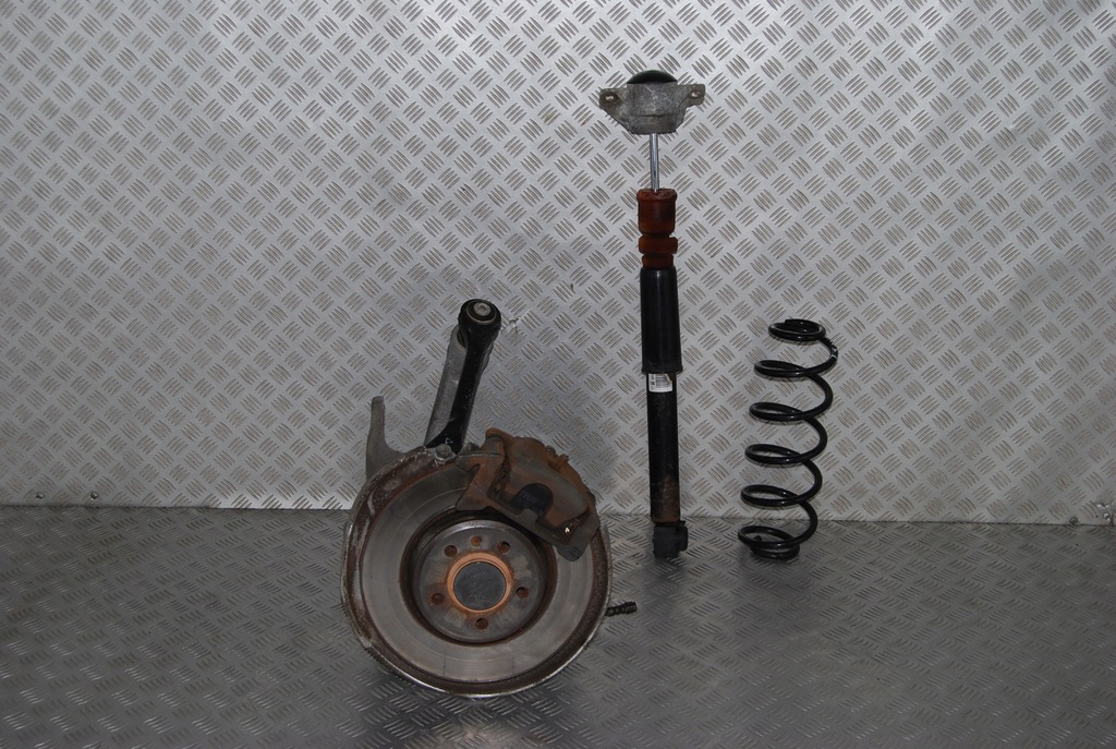 AUDI A5 8T A4 B8 LIFT LEWE TYLNE ZAWIESZENIE 2.0D - 10710791686 - oficjalne archiwum Allegro