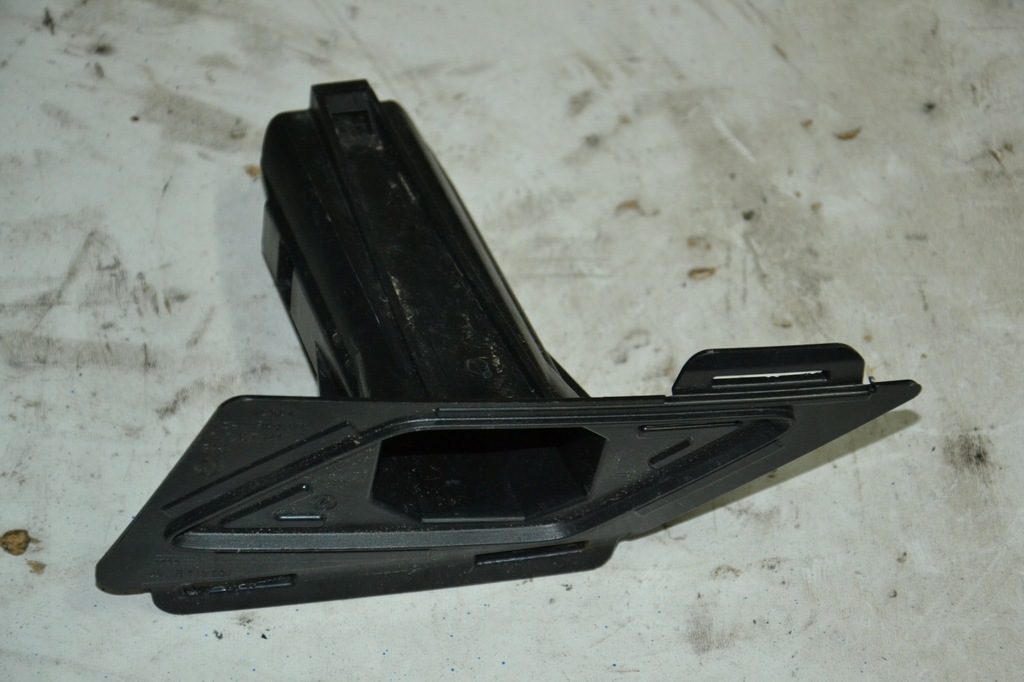 Skoda Kodiaq mocowanie spryskiwacza lewe 565807941 - 7723442700 ...