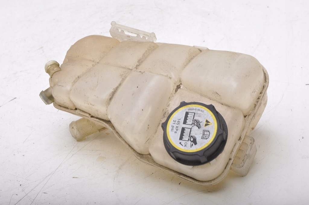 VOLVO V40 II ZBIORNICZEK WYRÓWNAWCZY 31338763 - 15224577966 - oficjalne ...