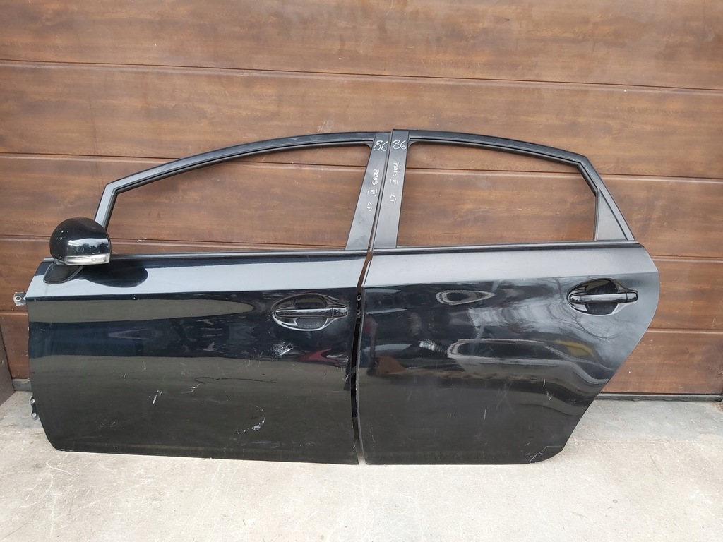 Toyota Prius III drzwi lewy przód lewe przednie - 13084175918 - oficjalne archiwum Allegro