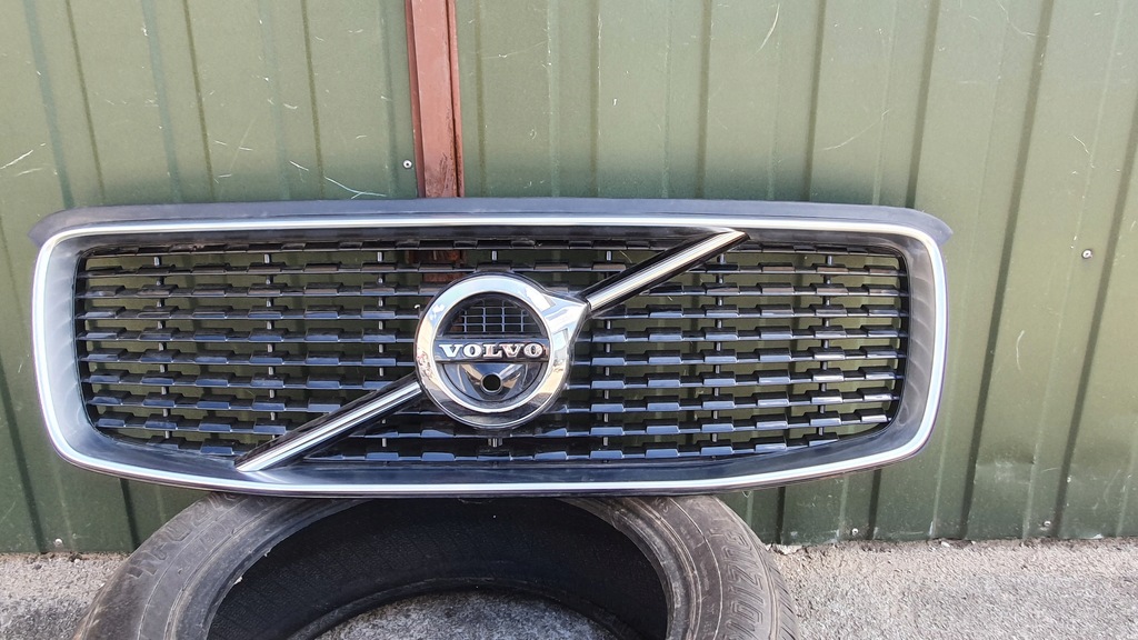 VOLVO XC90 R DESIGN ATRAPA GRILL 31333045 - 12136187421 - oficjalne ...