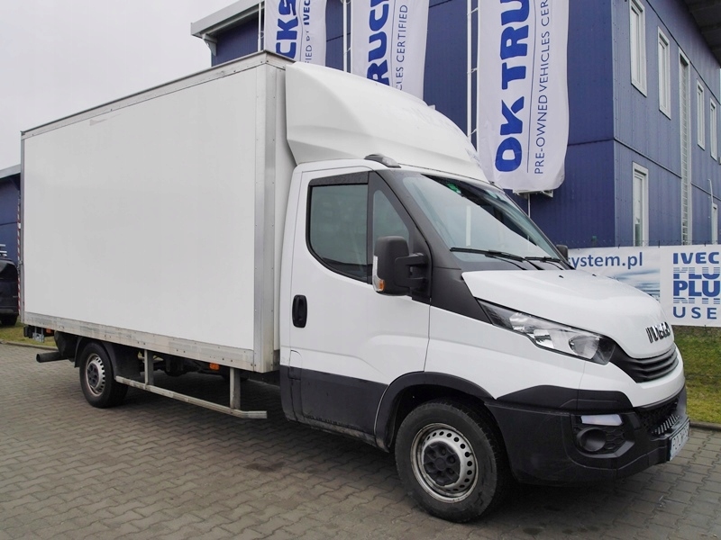 Iveco Daily 35S16A8 kontener winda - 11858293914 - oficjalne archiwum ...