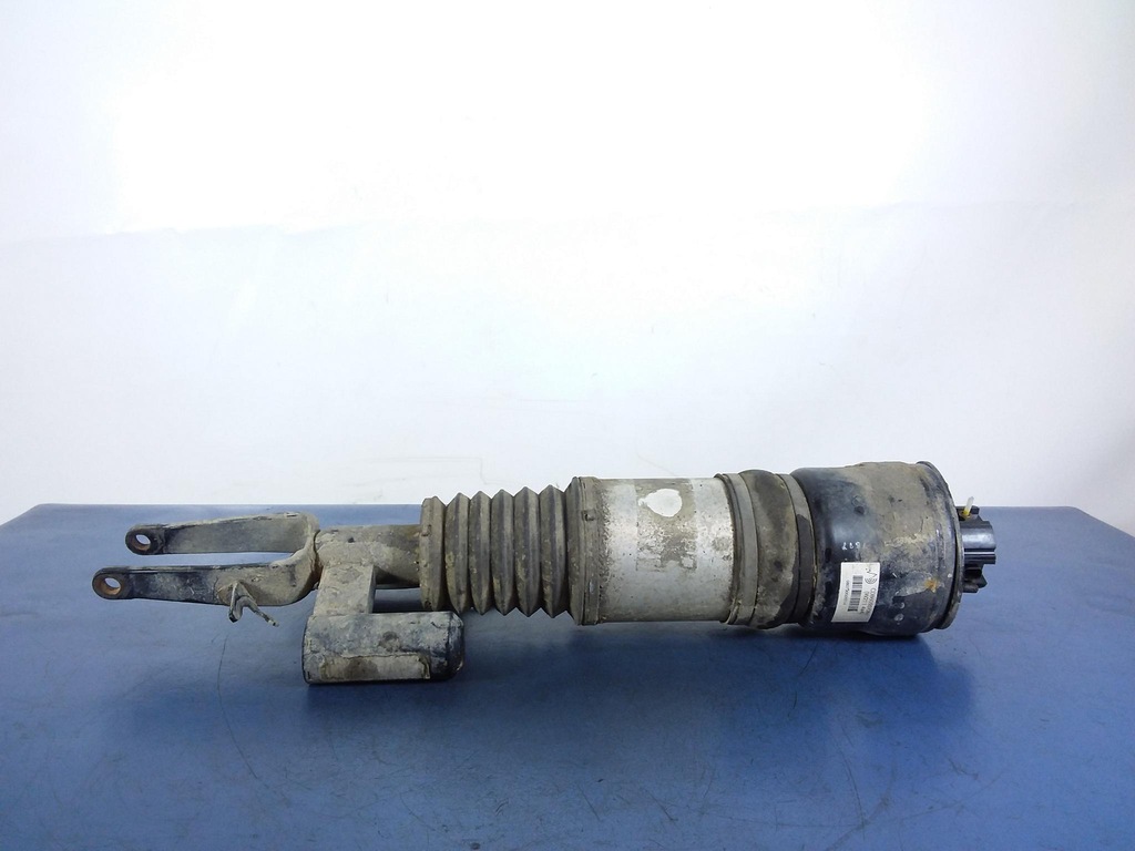 MERCEDES E W211 MIECH PODUSZKA PRZÓD PRAWY 4MATIC - 13317865478 ...