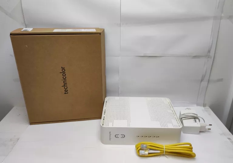 ROUTER PRZEWODOWY TECHNICOLOR CGA2121 KOMPLET - 12423553200 - oficjalne ...