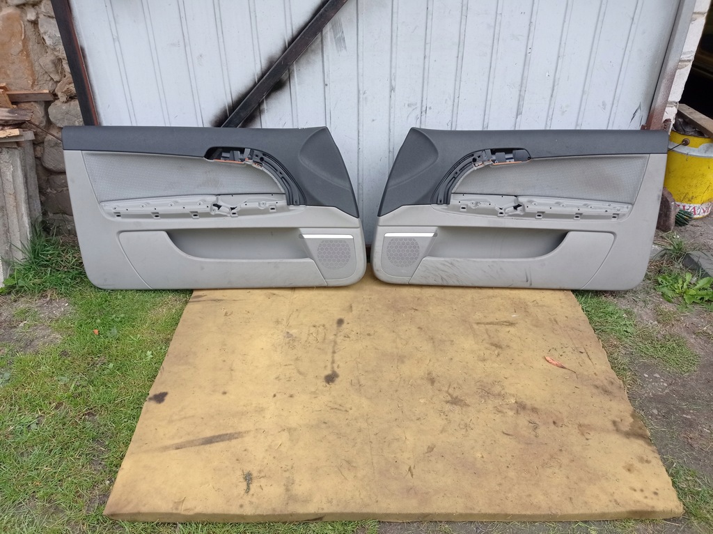 AUDI A3 8P 3D - BOCZEK DRZWI LEWY PRAWY PRZOD BOSE - 12640515450 - oficjalne archiwum Allegro