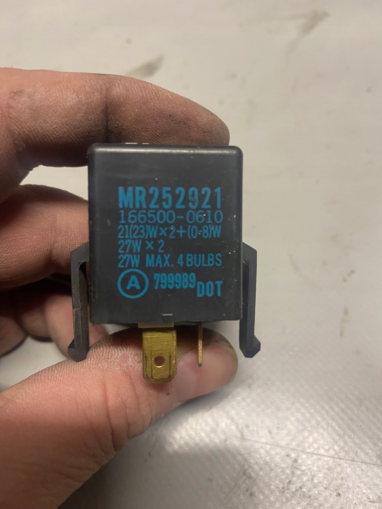 Przekaźnik Mitsubishi Carisma Colt Lancer MR252921 - 15037694390 ...