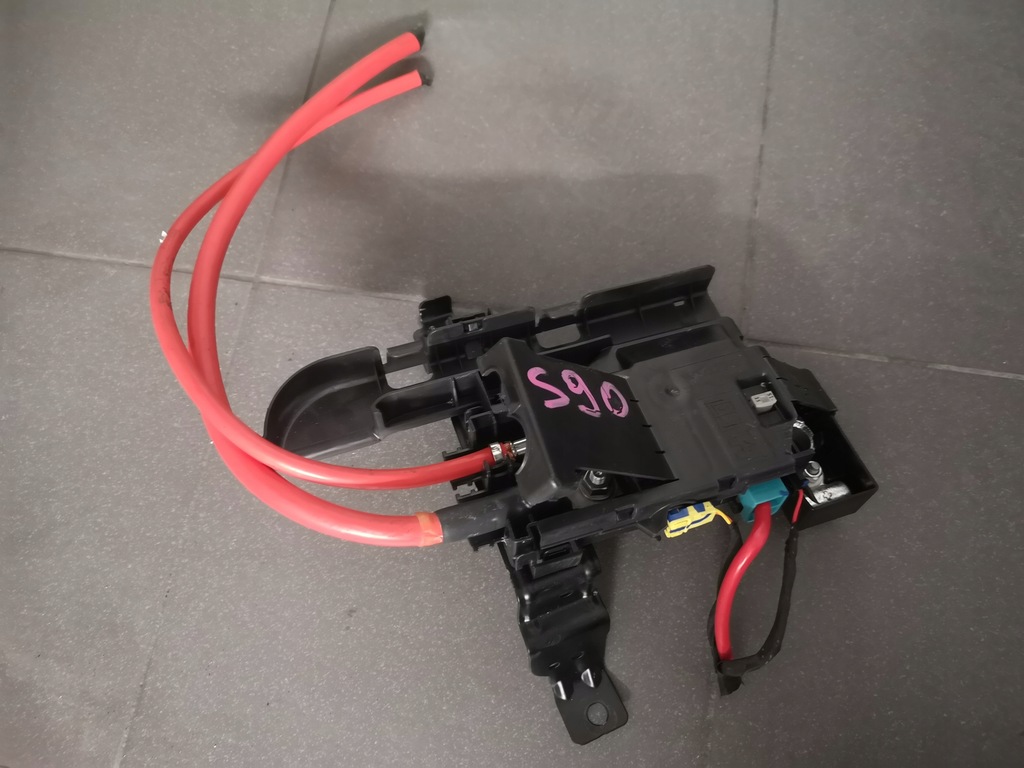 VOLVO S90 V90 XC60 SKRZYNKA KLEMA NABÓJ 31450530 - 13121977263 ...