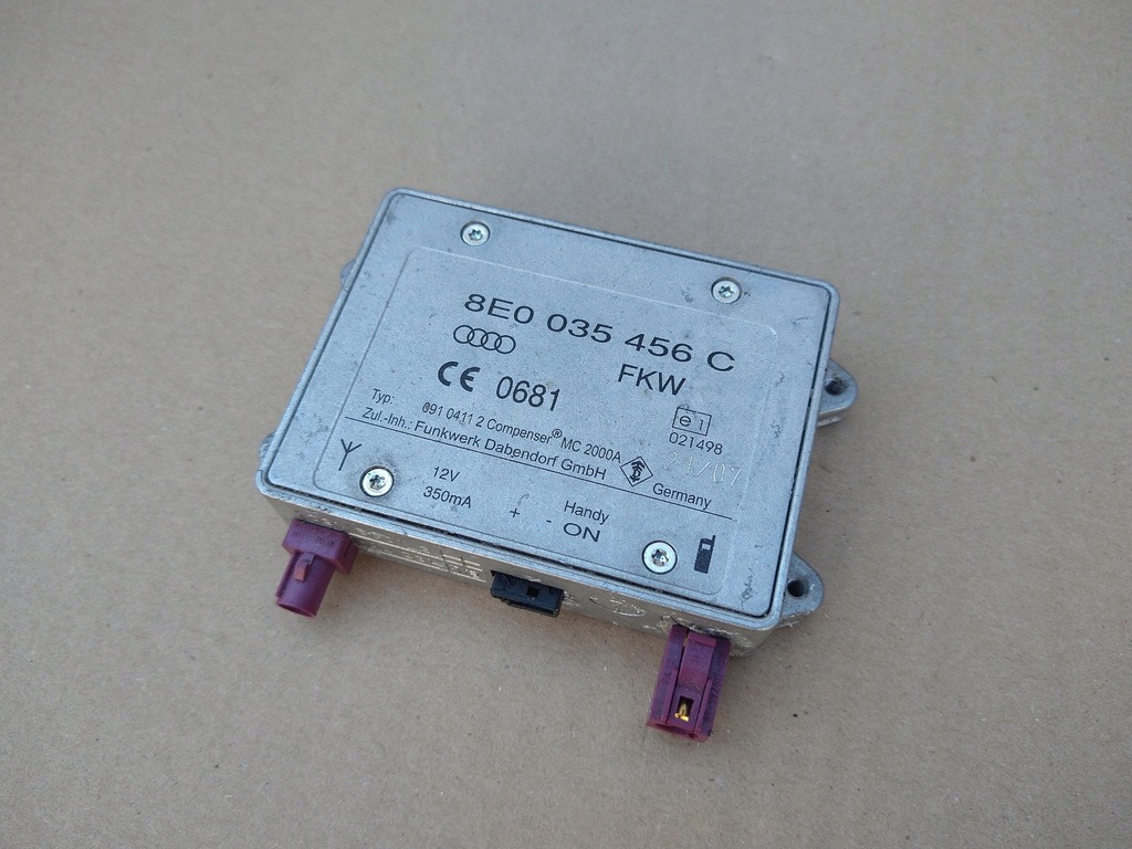 WZMACNIACZ ANTENOWY AUDI A3 8P A4 B8 A5 8T A6 C6 - 9618333950 - oficjalne archiwum Allegro