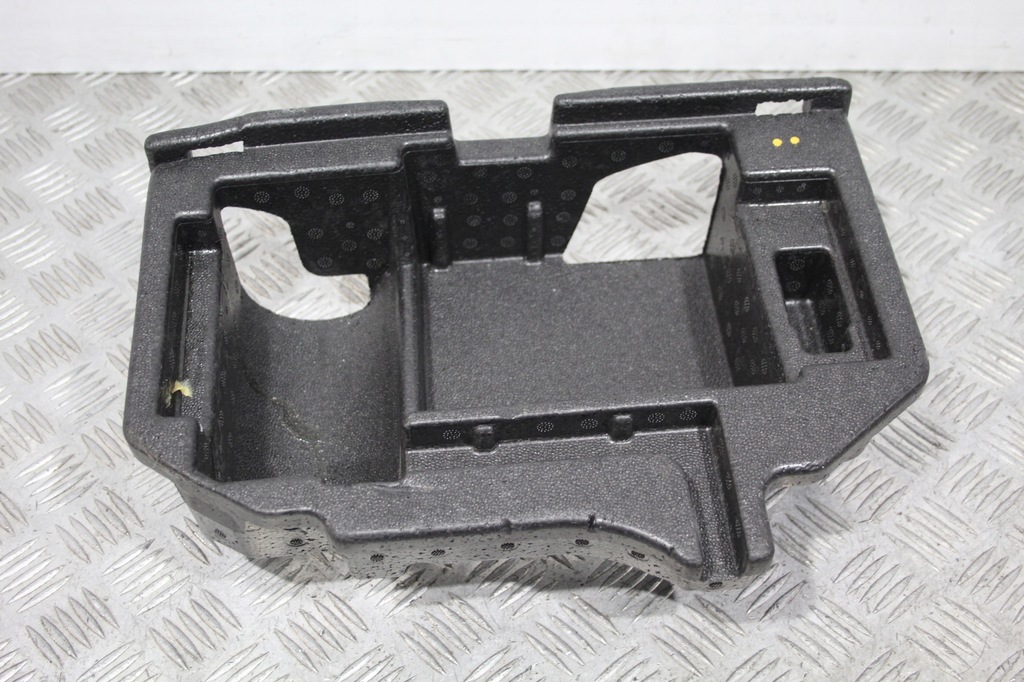 STYROPIAN BAGAŻNIKA AUDI A4 B9 8W 8W0 8W9 - 13678011396 - oficjalne ...