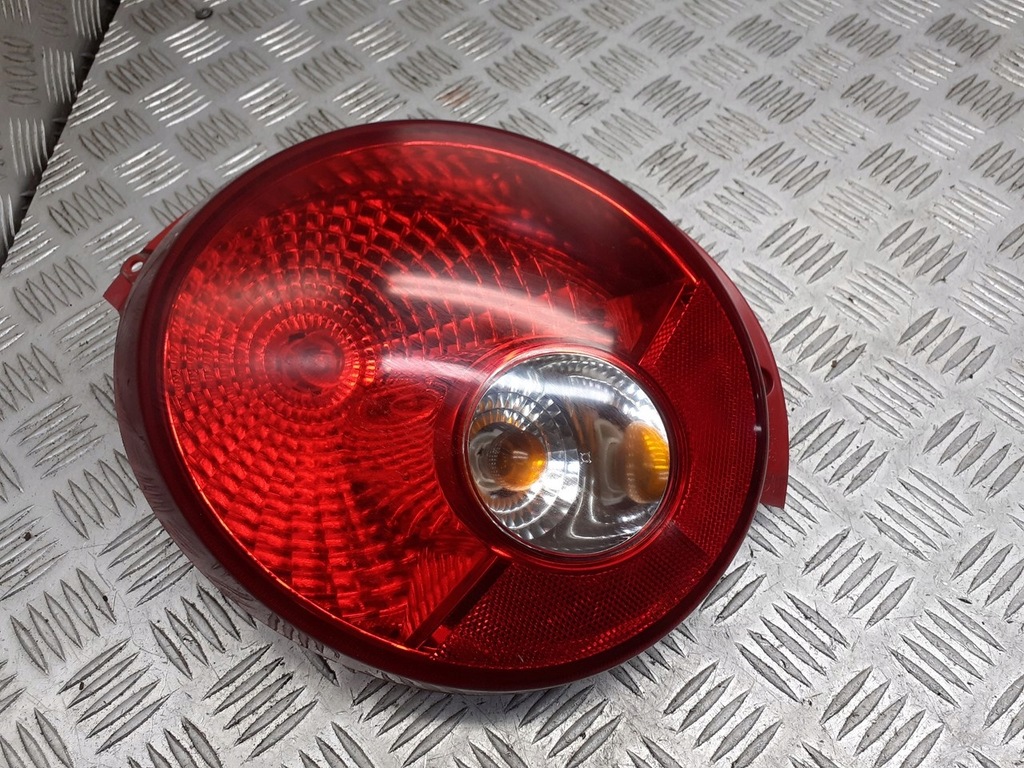 LAMPA LEWA TYLNA CHEVROLET SPARK - 12677695089 - oficjalne archiwum Allegro