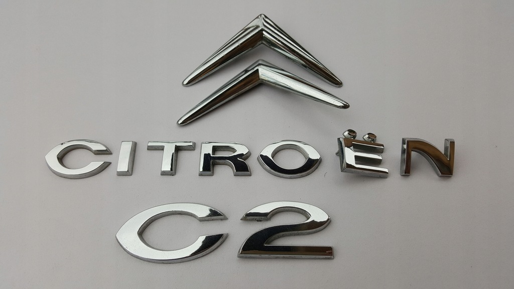 CITROEN C2 LOGO EMBLEMAT ZNACZEK NA TYLNĄ KLAPĘ - 8152787006 ...