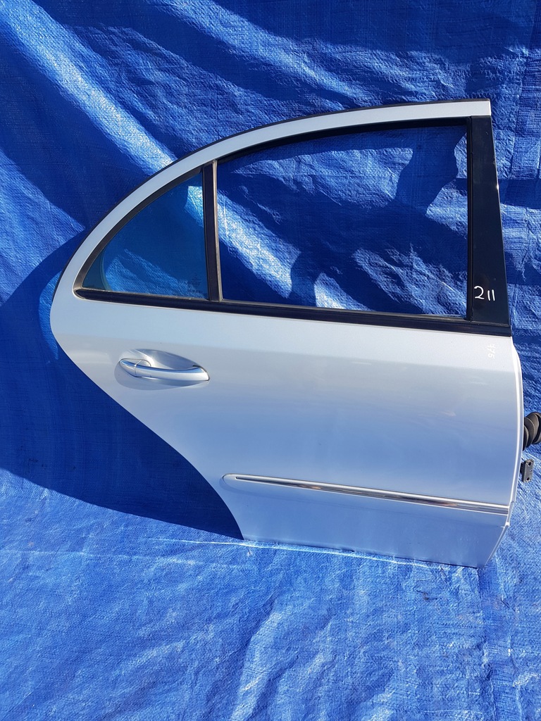 MERCEDES W211 SEDAN DRZWI PRAWY TYŁ C775 775 - 14419325438 - oficjalne ...