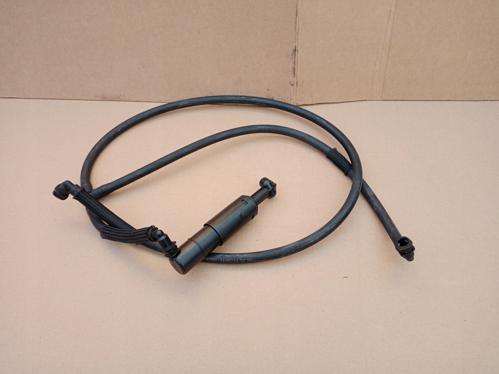 MERCEDES W204 LEWY SPRYSKIWACZ WĄŻ SPRYSKIWACZY - 11414084996 ...