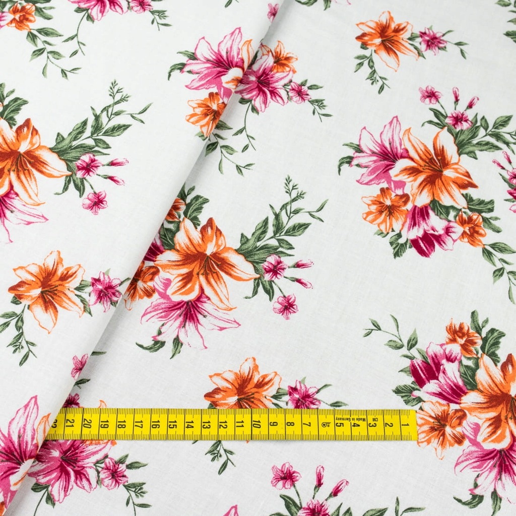 tkanina wiskoza wzór kwiaty kolor kremowy - 12327358184 - oficjalne archiwum Allegro