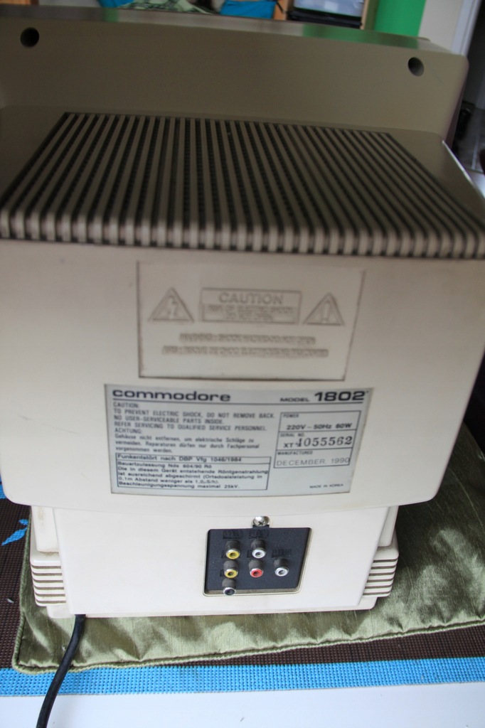 Monitor Commodore 1802 - 7642848437 - oficjalne archiwum Allegro