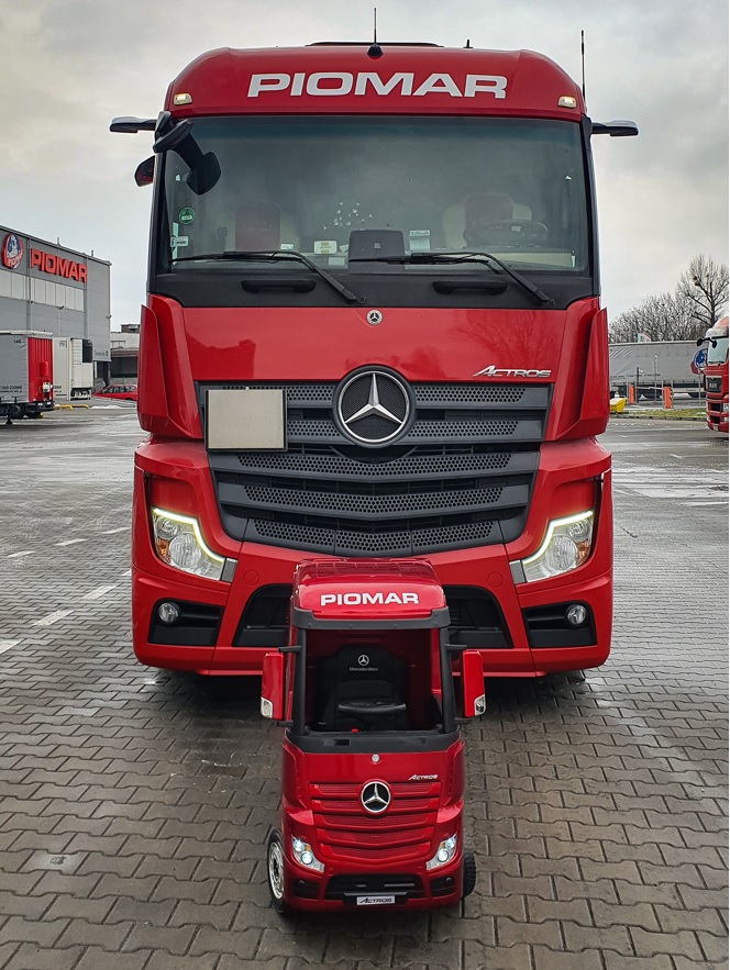 Ciężarówka elektryczna oraz wizyta w Piomar - 11740275792 - oficjalne archiwum Allegro