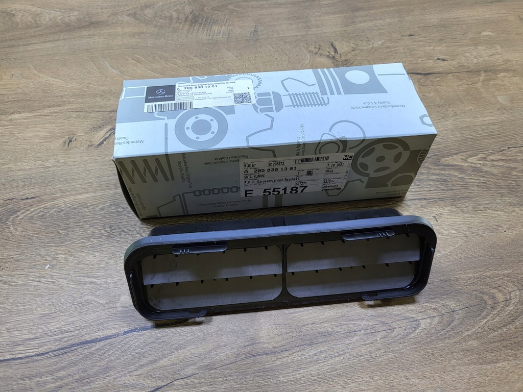 MERCEDES W205 KRATKA WENTYLACYJNA A2058301301 - 13853620318 - oficjalne ...