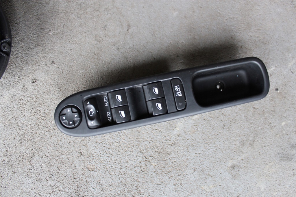 CITROEN C3 PICASSO PRZEŁĄCZNIK SZYB EUROPA - 12899034543 - oficjalne ...